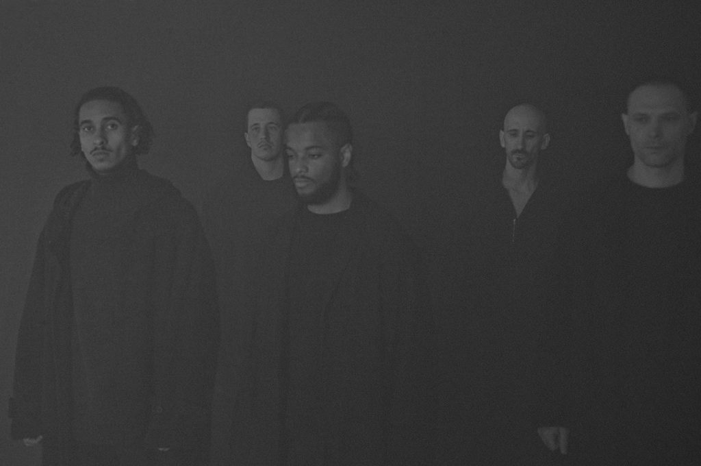 COMOLI / コレクション・ルック一覧